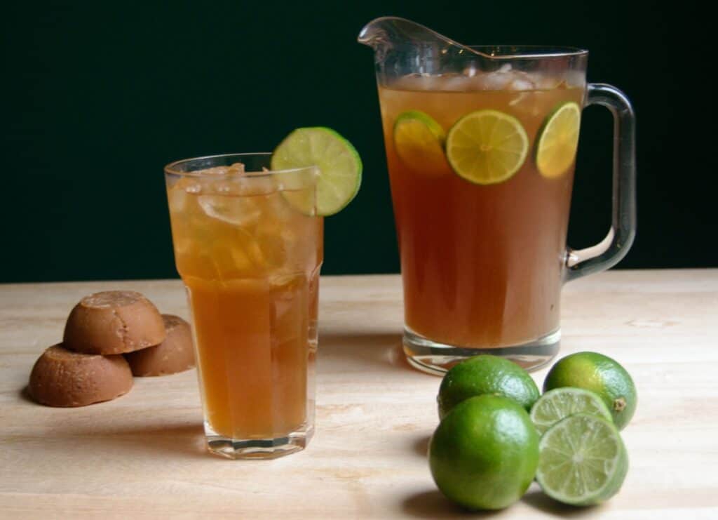 Limonada de Panela (Aguapanela)