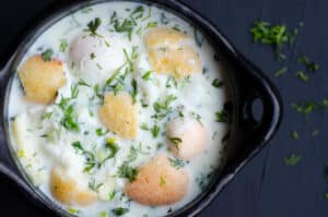 Colombian Milk and Eggs Breakfast Soup (Changua) - Vecina Vegetariana